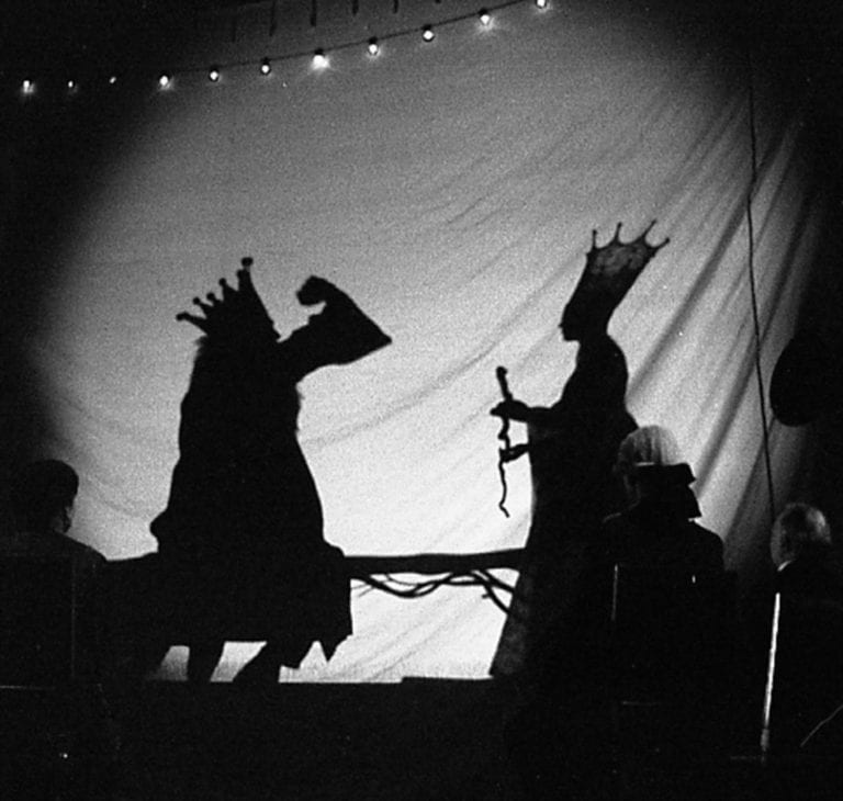 How Are Productions Of Hamlet Indicators Of The Era They Are Performed ...