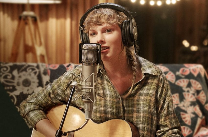 Taylor Swift’s ‘folklore: the long pond studio sessions’ Is Just A Bit ...